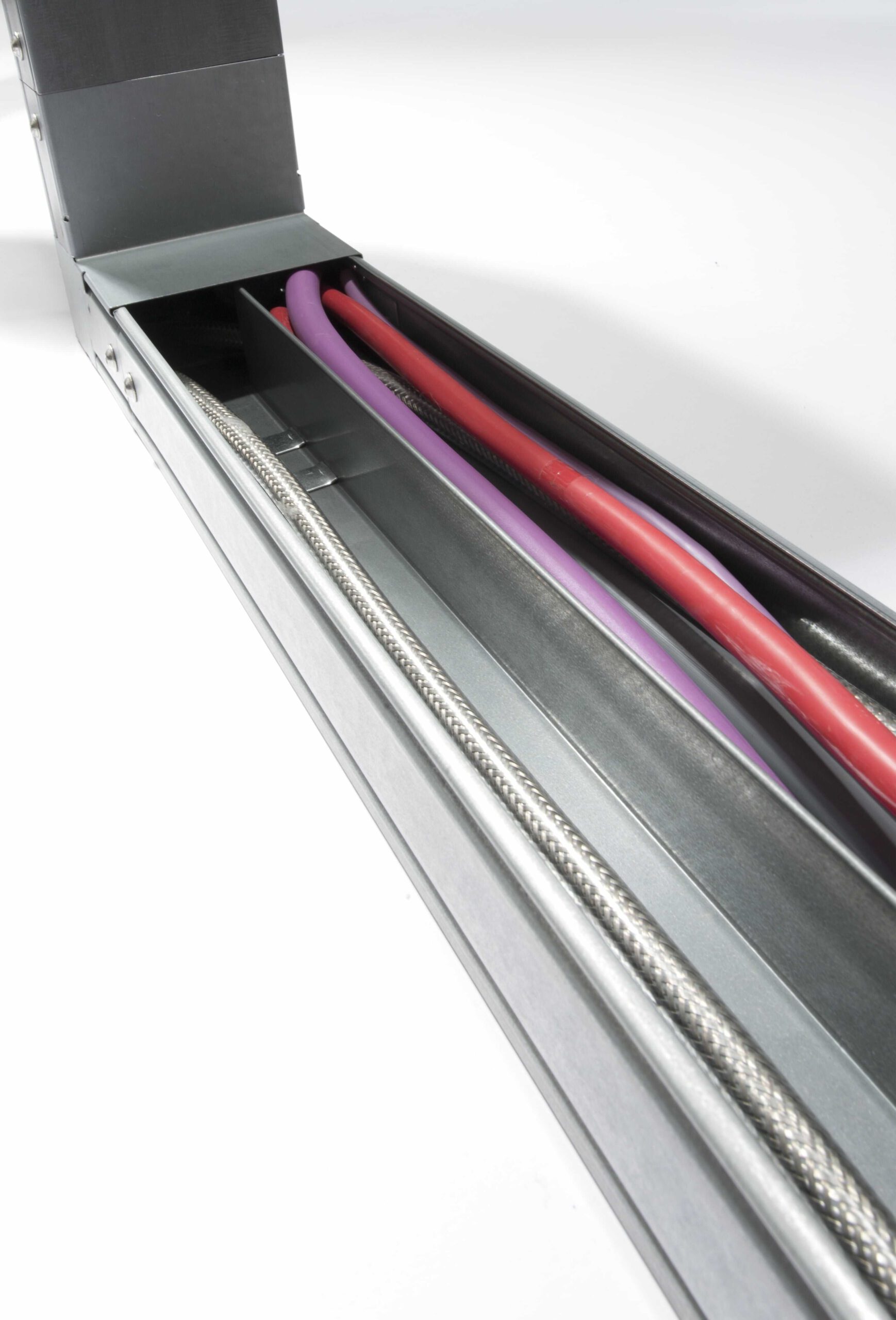 PIK-kabelkanalen: voor situaties waar weinig installatieruimte is | Hemmink